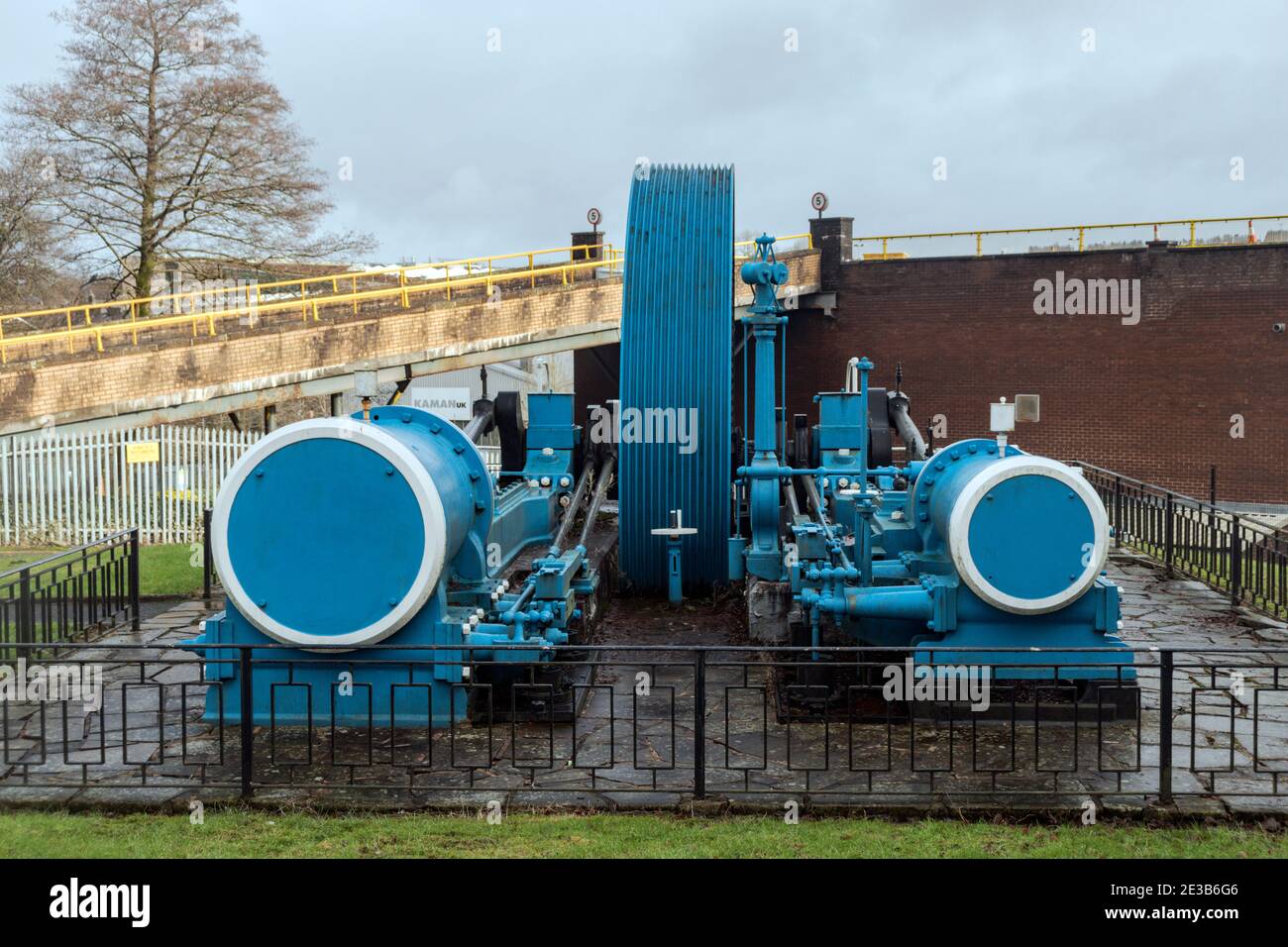 Cross Compound steam engine. India Mill, Darwen, Lancashire Stock Photo ...