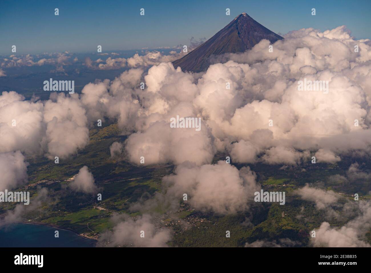 Beautiful shot of Mount Mayon - a volcano located in Bicol Region in ...
