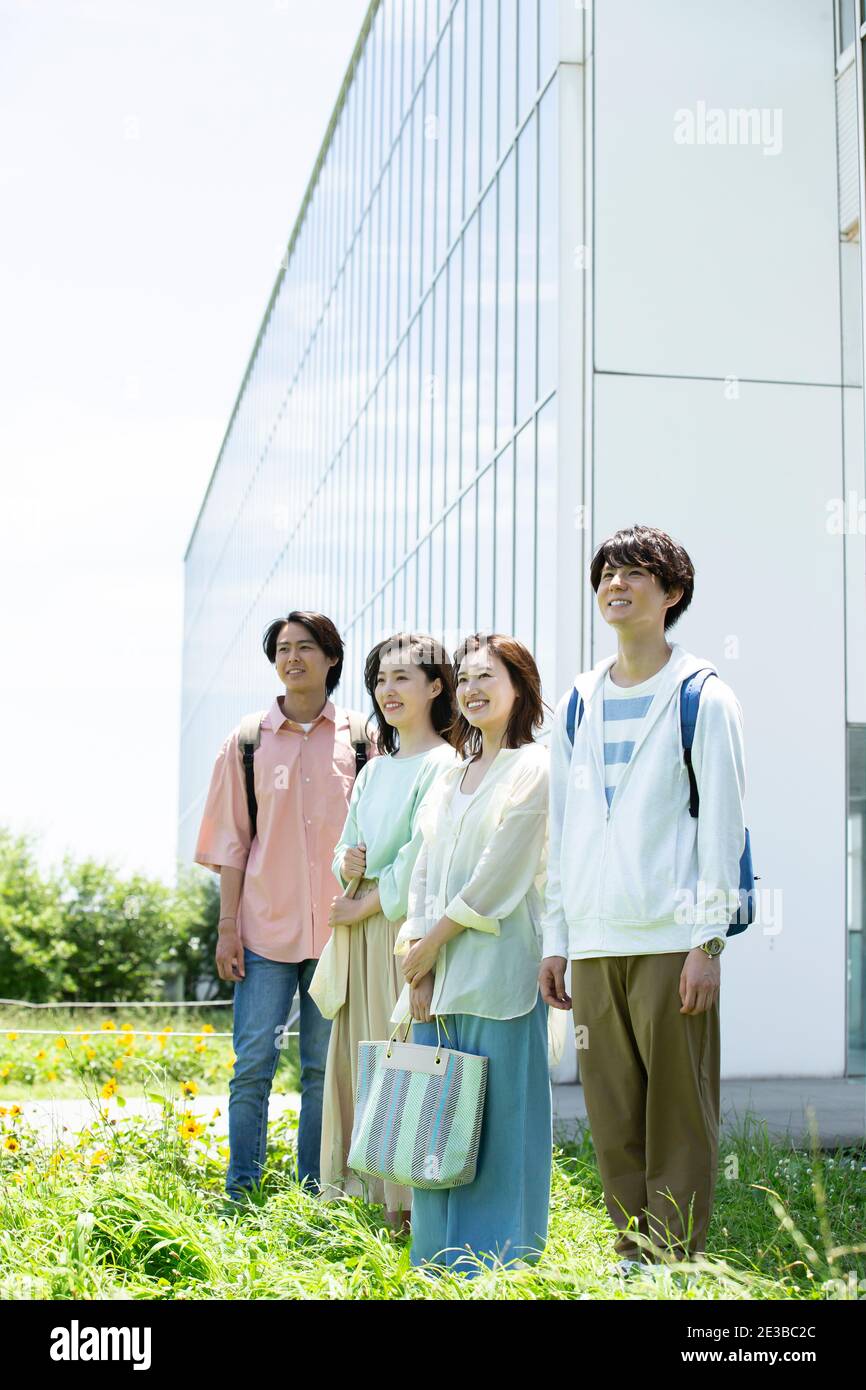 Japanese university students at the campus Stock Photo - Alamy