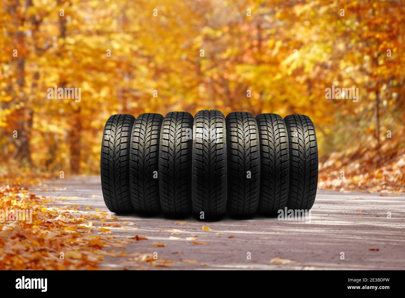 Car tires on asphalt hi-res stock photography and images - Alamy