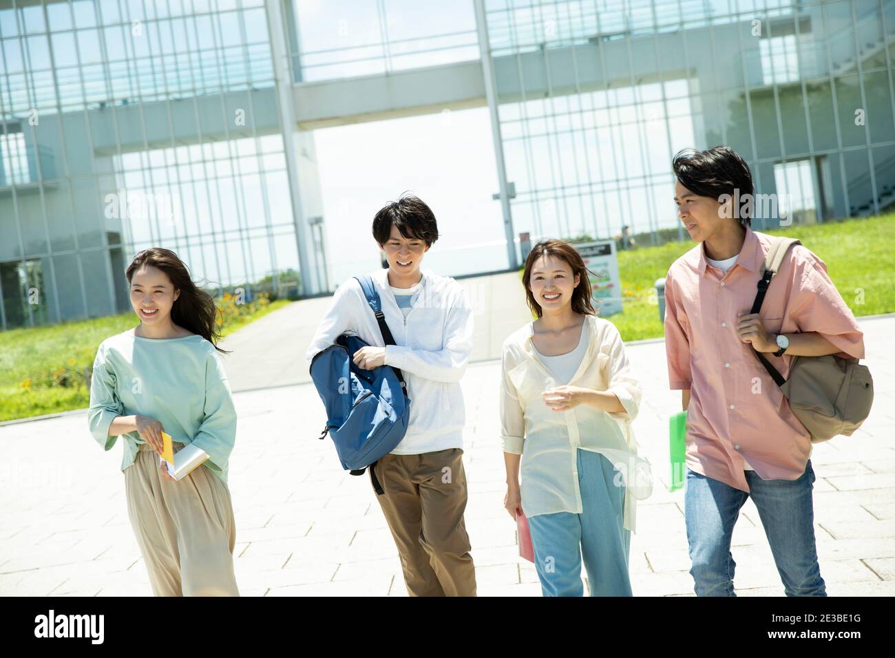 Japanese university students at the campus Stock Photo - Alamy