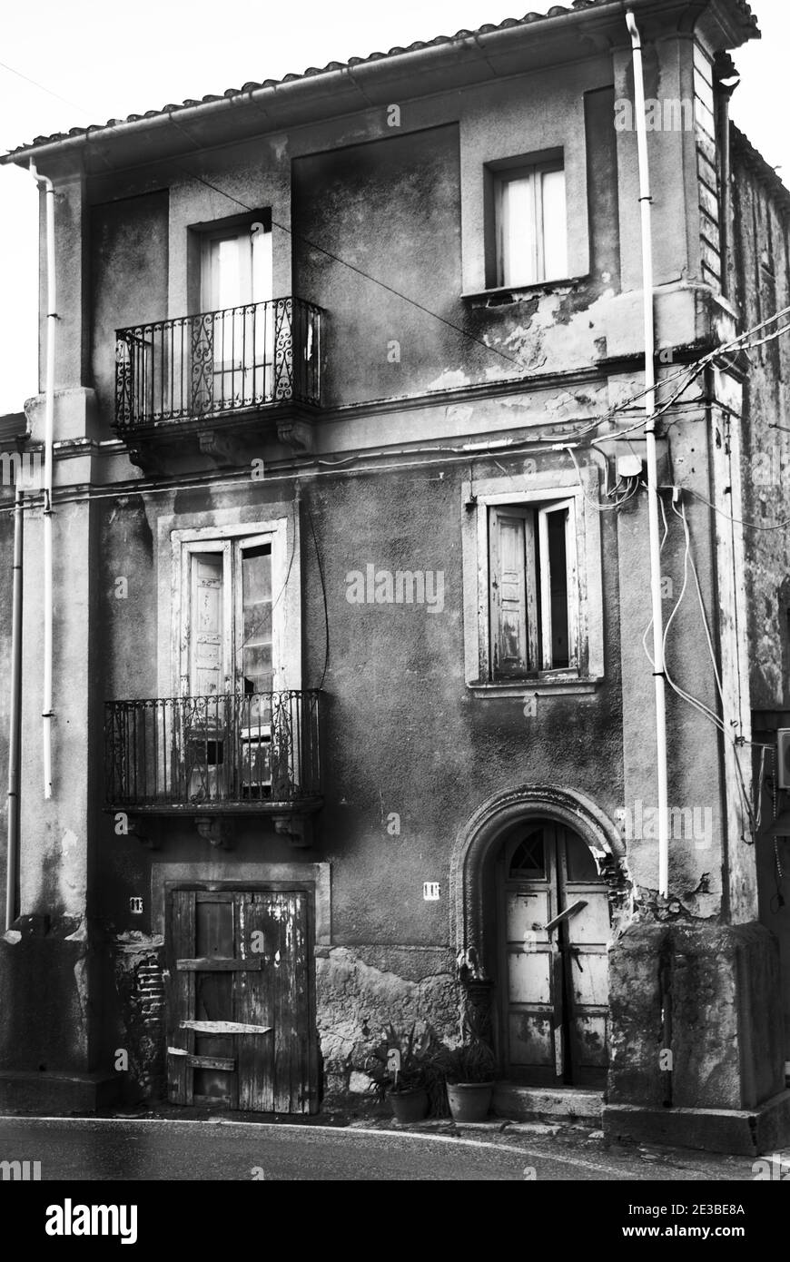 facade of an old palace Stock Photo - Alamy