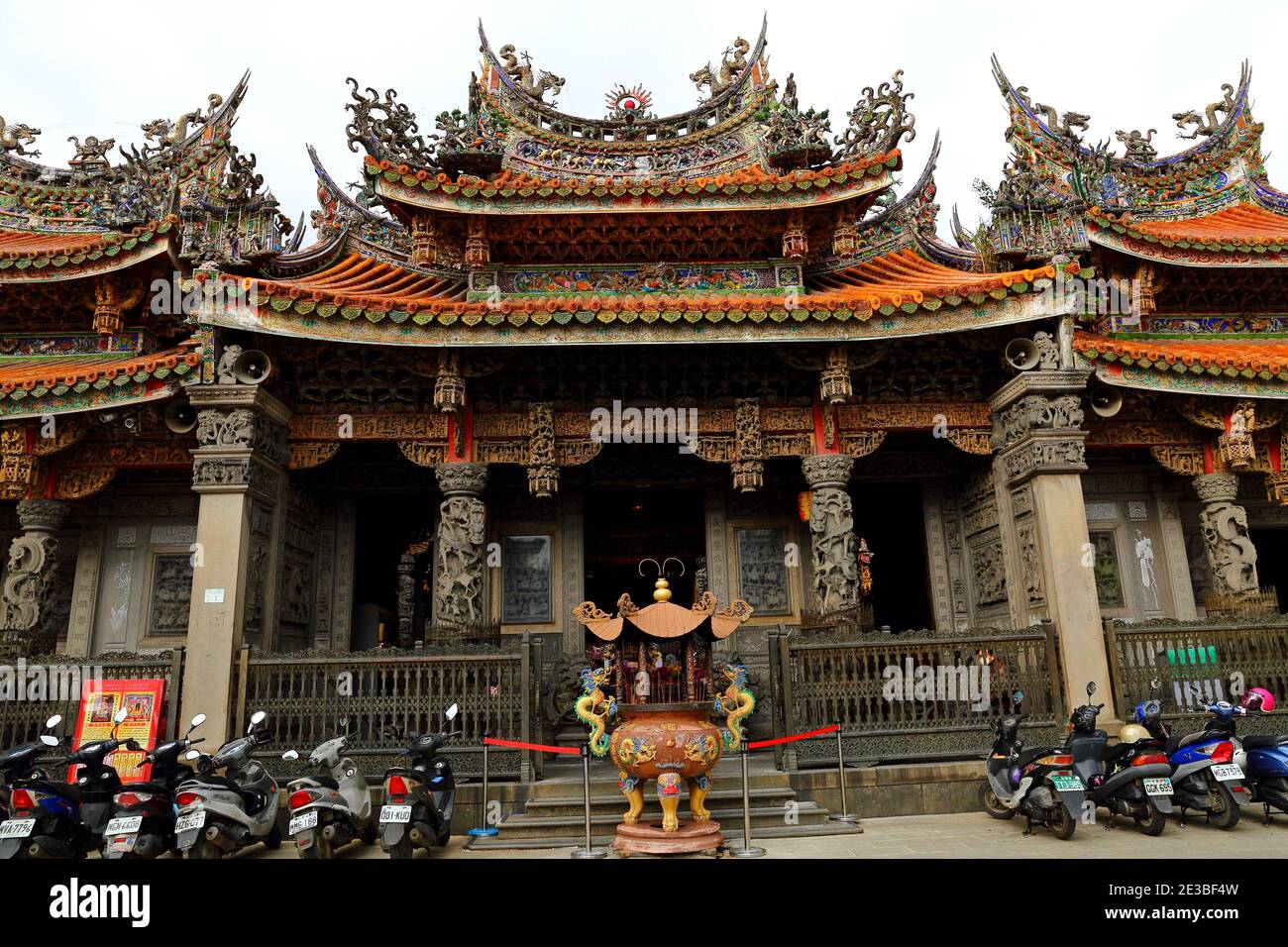 Sanxia Qingshui Zushi Temple with elaborate carvings and sculptures in ...