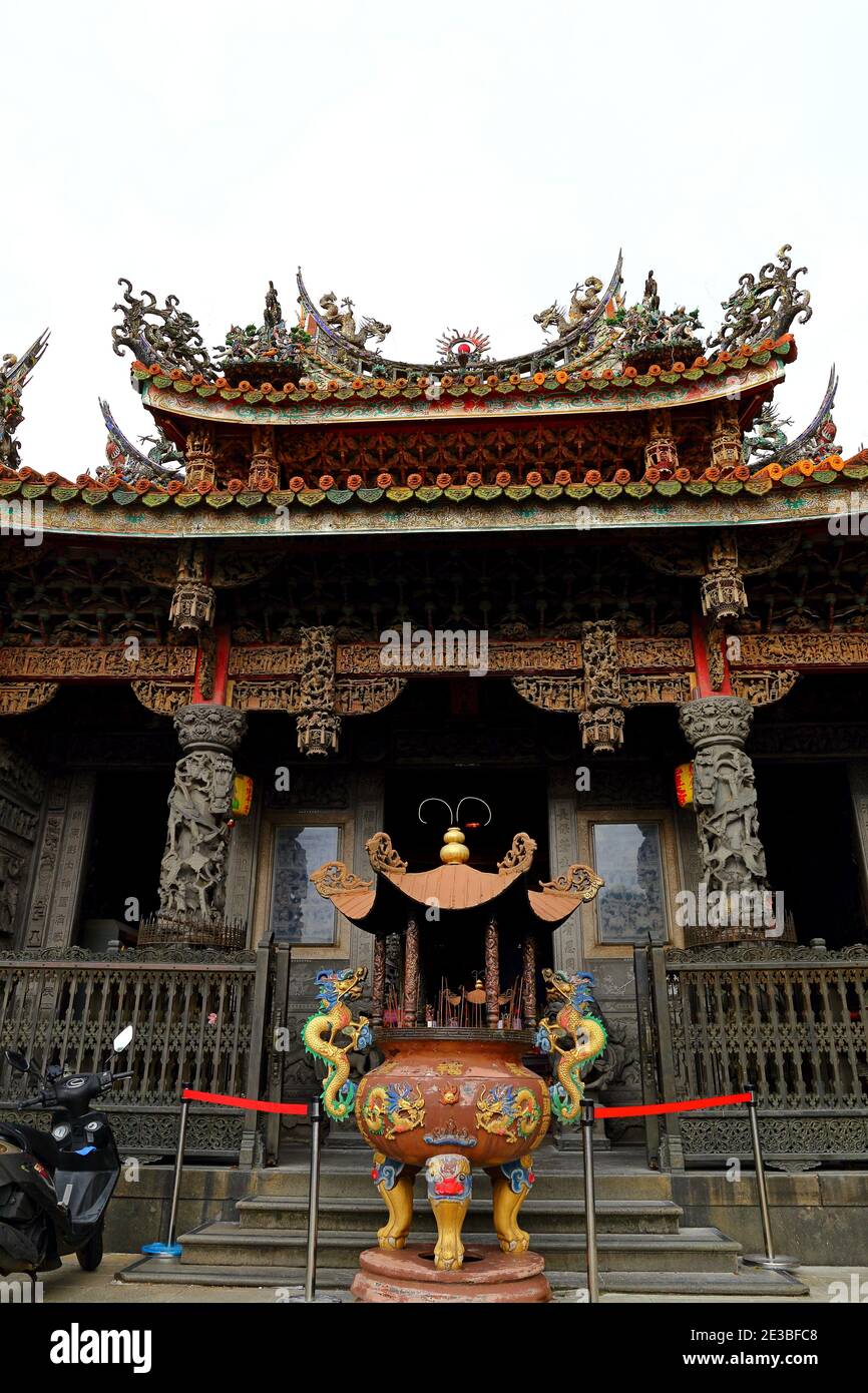 Sanxia Qingshui Zushi Temple with elaborate carvings and sculptures in ...