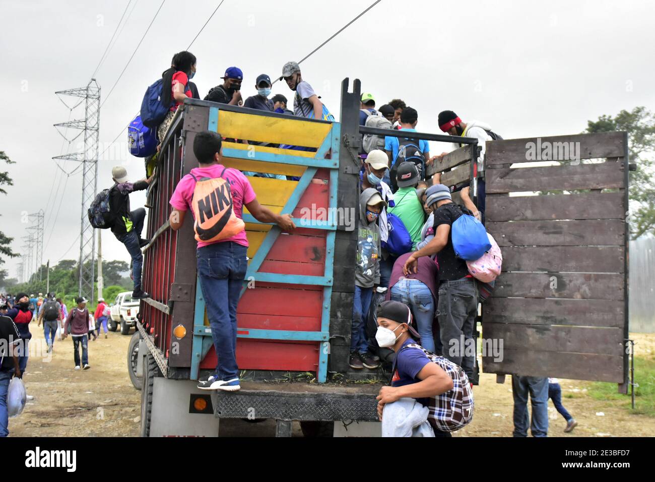 City migration hi-res stock photography and images - Alamy