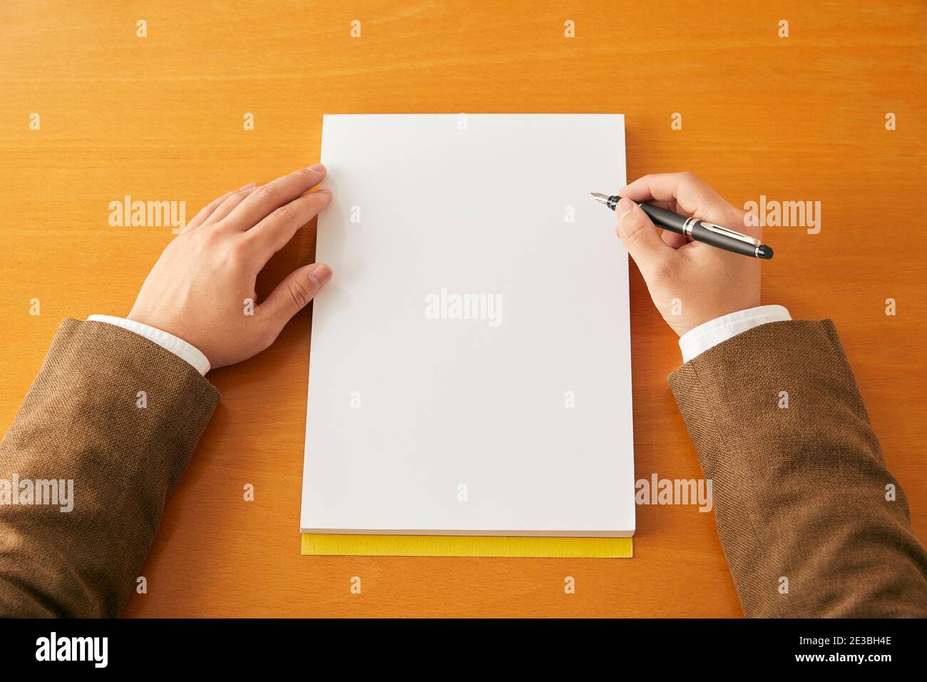 Aged writing tool hi-res stock photography and images - Alamy