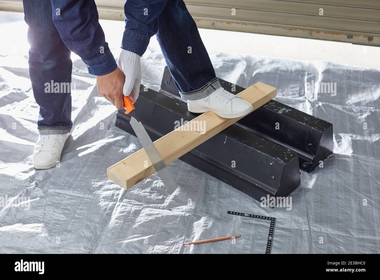 Japanese man doing DIY Stock Photo - Alamy