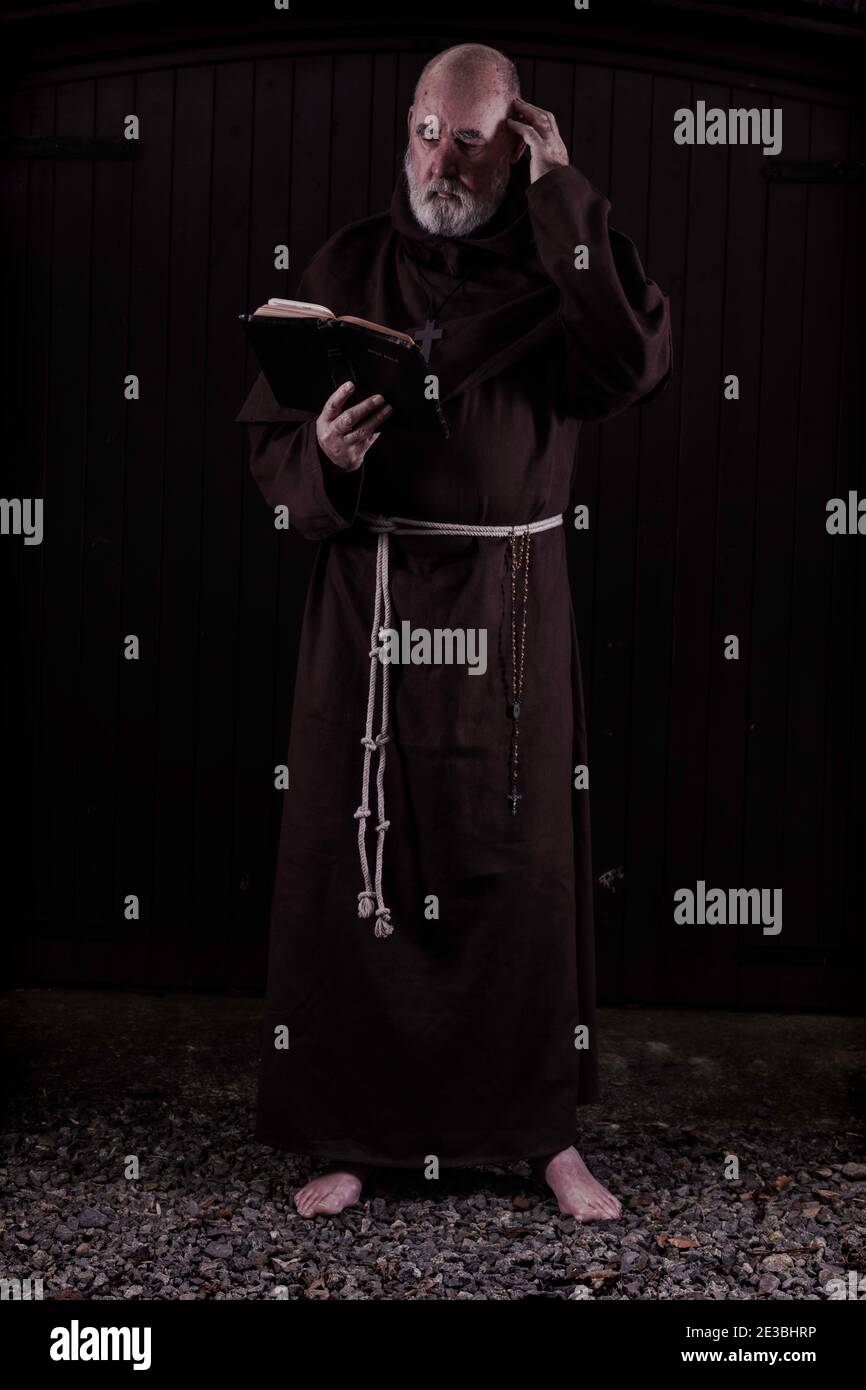 Friar religious religion robe monk hi-res stock photography and images ...