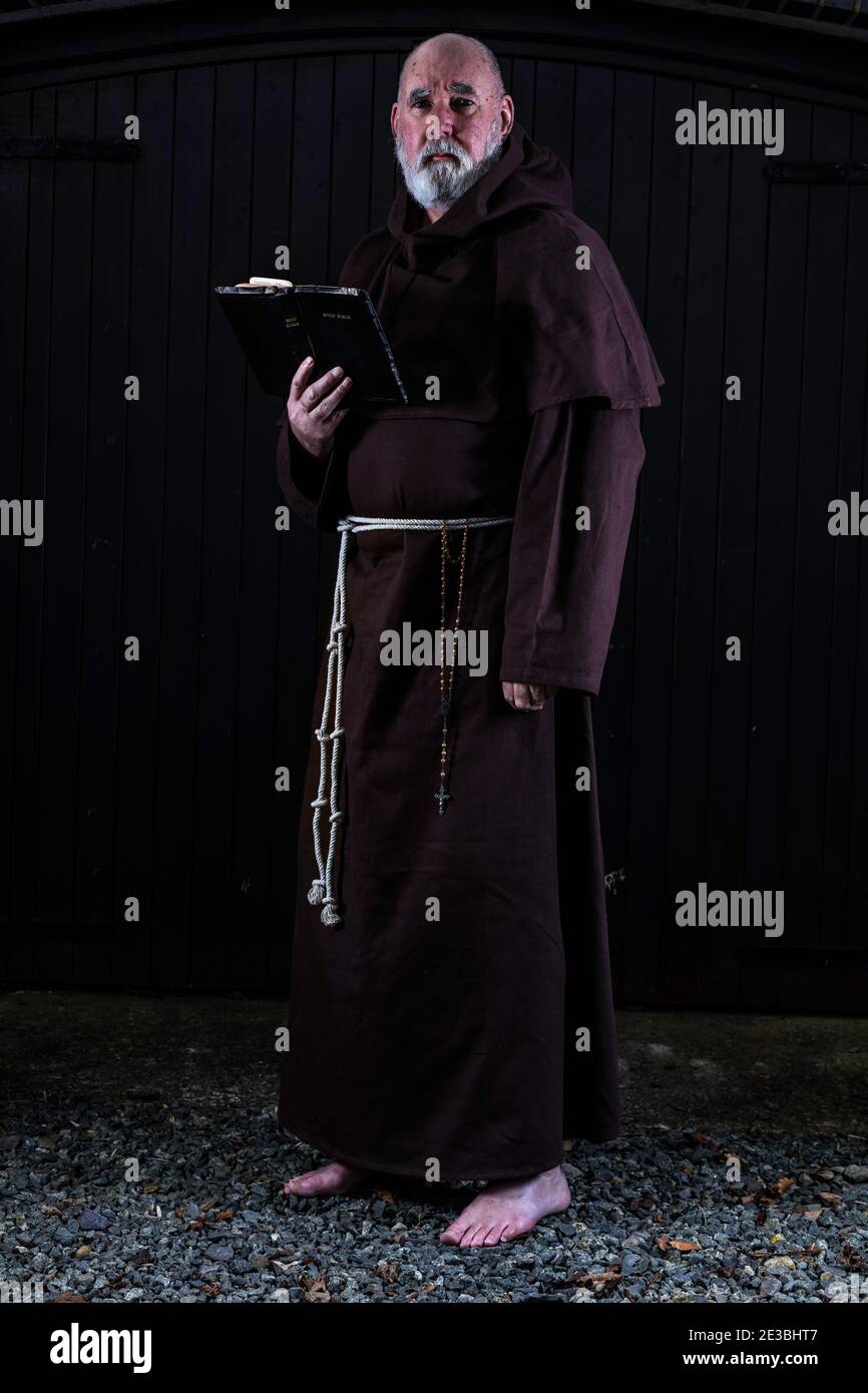 Franciscan monk belt hi-res stock photography and images - Alamy