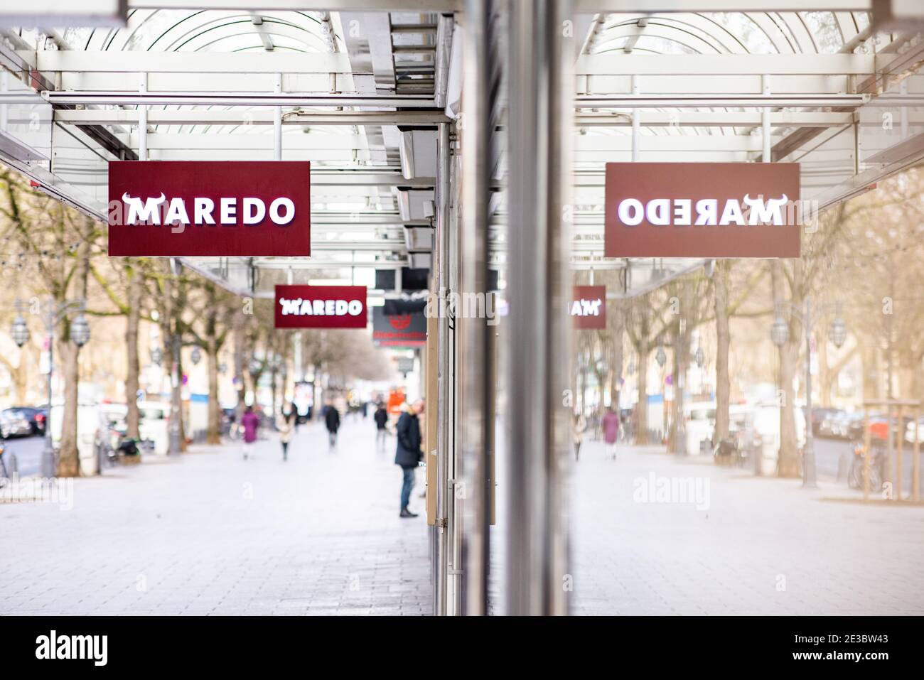 Maredo logo hi-res stock photography and images - Alamy