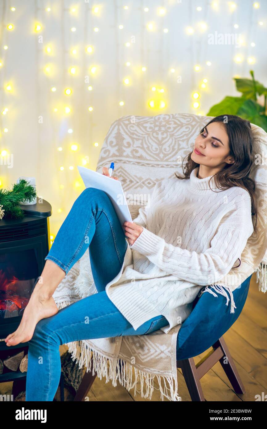 Person writing a list positive hi-res stock photography and images - Alamy