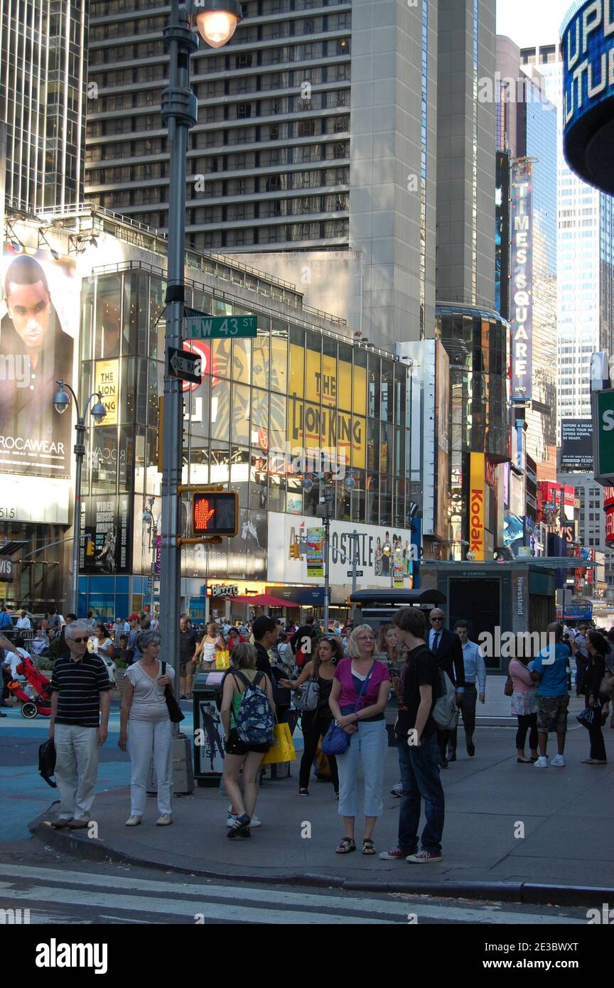 Times Square New York USA City centre walkers shops shop tourist ...