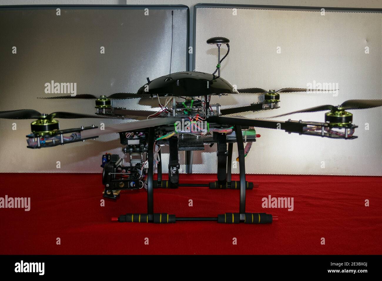 Air cargo electronics hi-res stock photography and images - Alamy