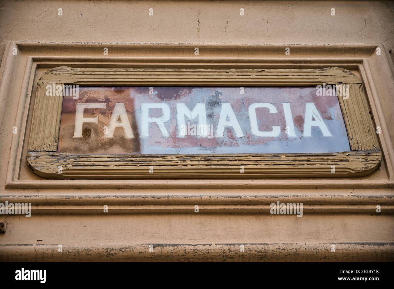 Italian chemist store hi-res stock photography and images - Alamy