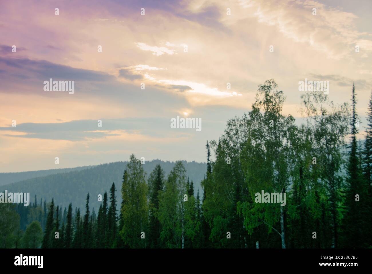 Soft red pink sky hi-res stock photography and images - Alamy