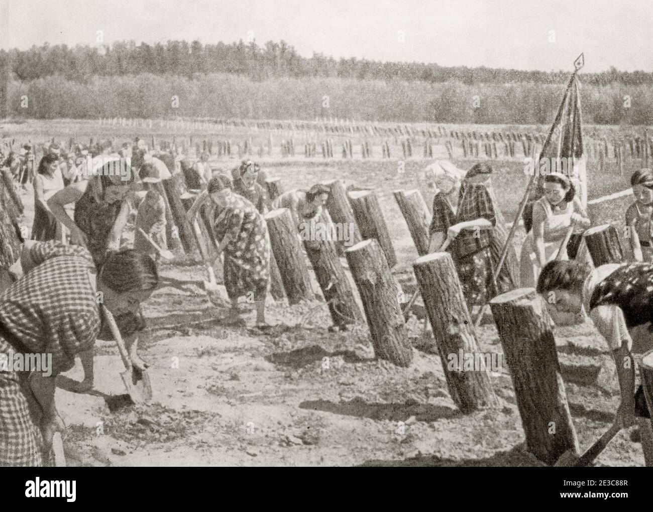 The construction of defensive structures near Moscow in 1941 Stock ...