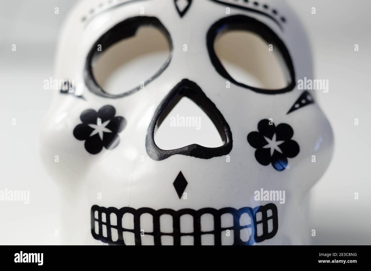 Ceramic skull Calavera from the Mexican Day of the Dead with ...