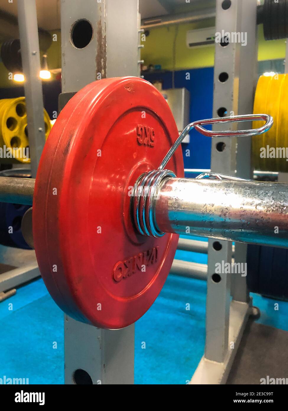 Five discs hi-res stock photography and images - Alamy