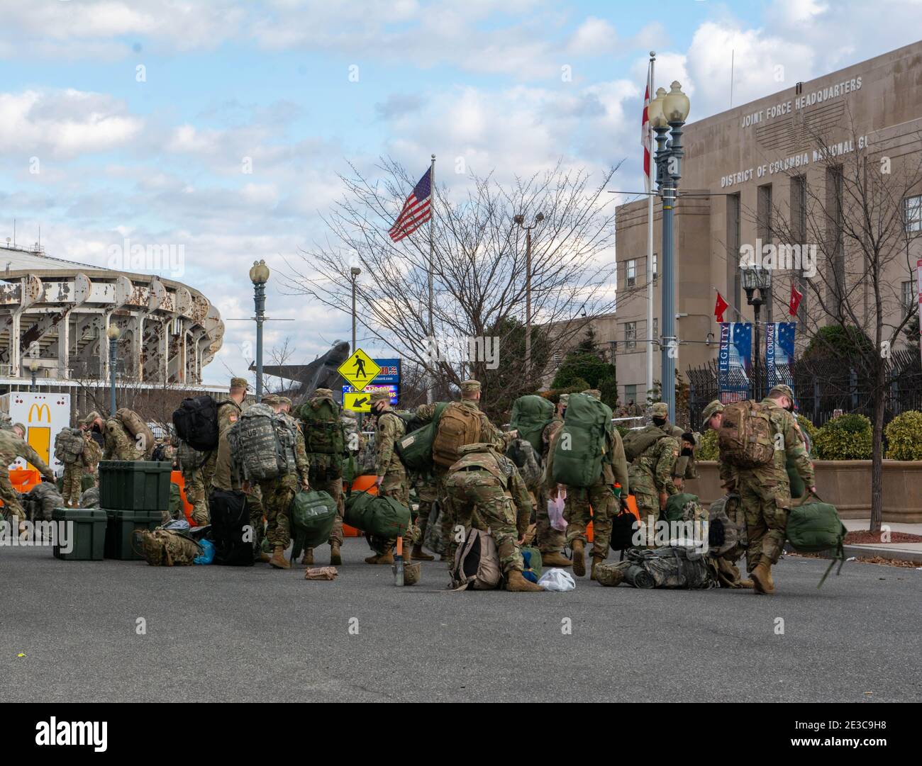Dc armory national guard hi-res stock photography and images - Alamy