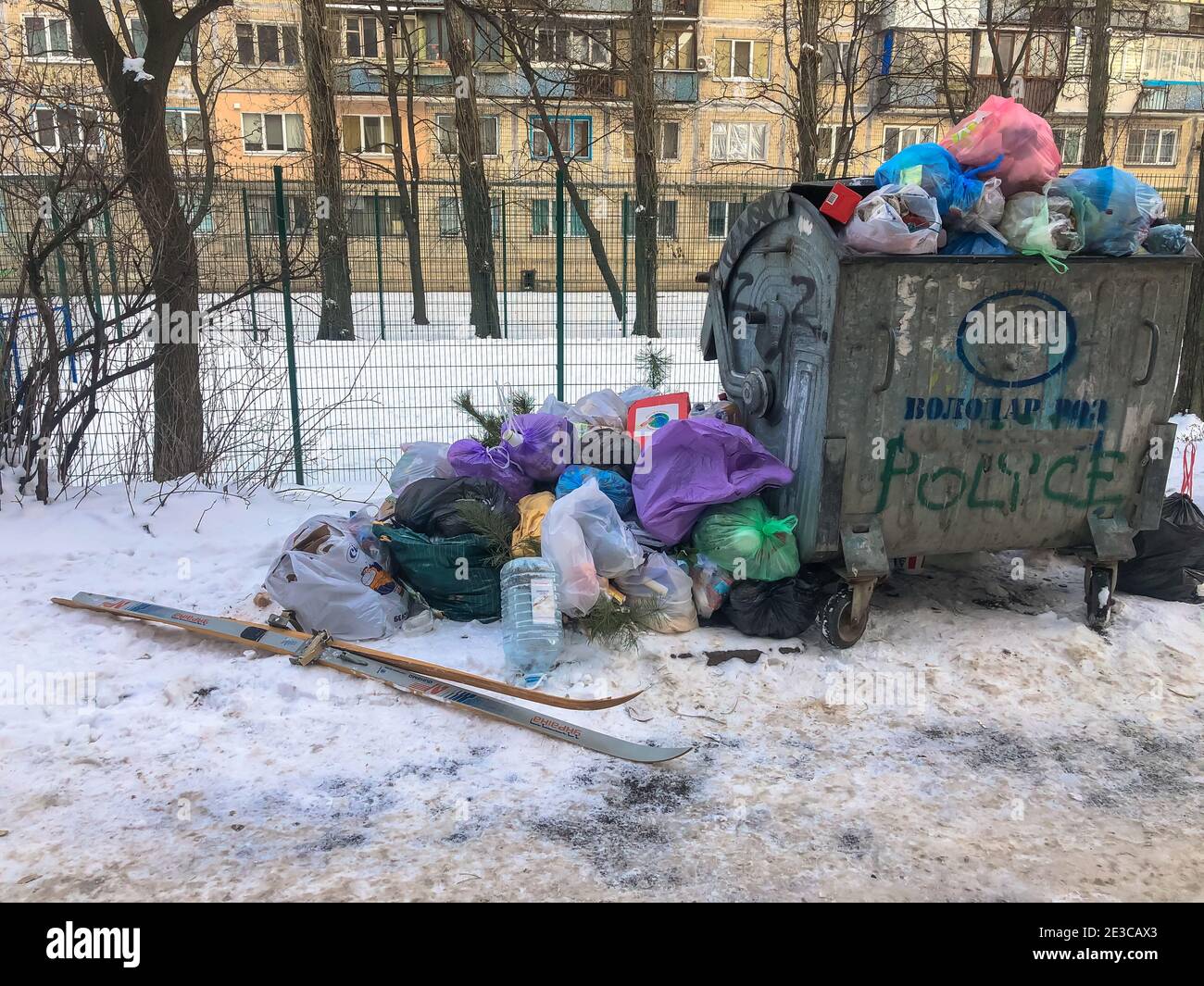 Garbage bags in snow hi-res stock photography and images - Alamy