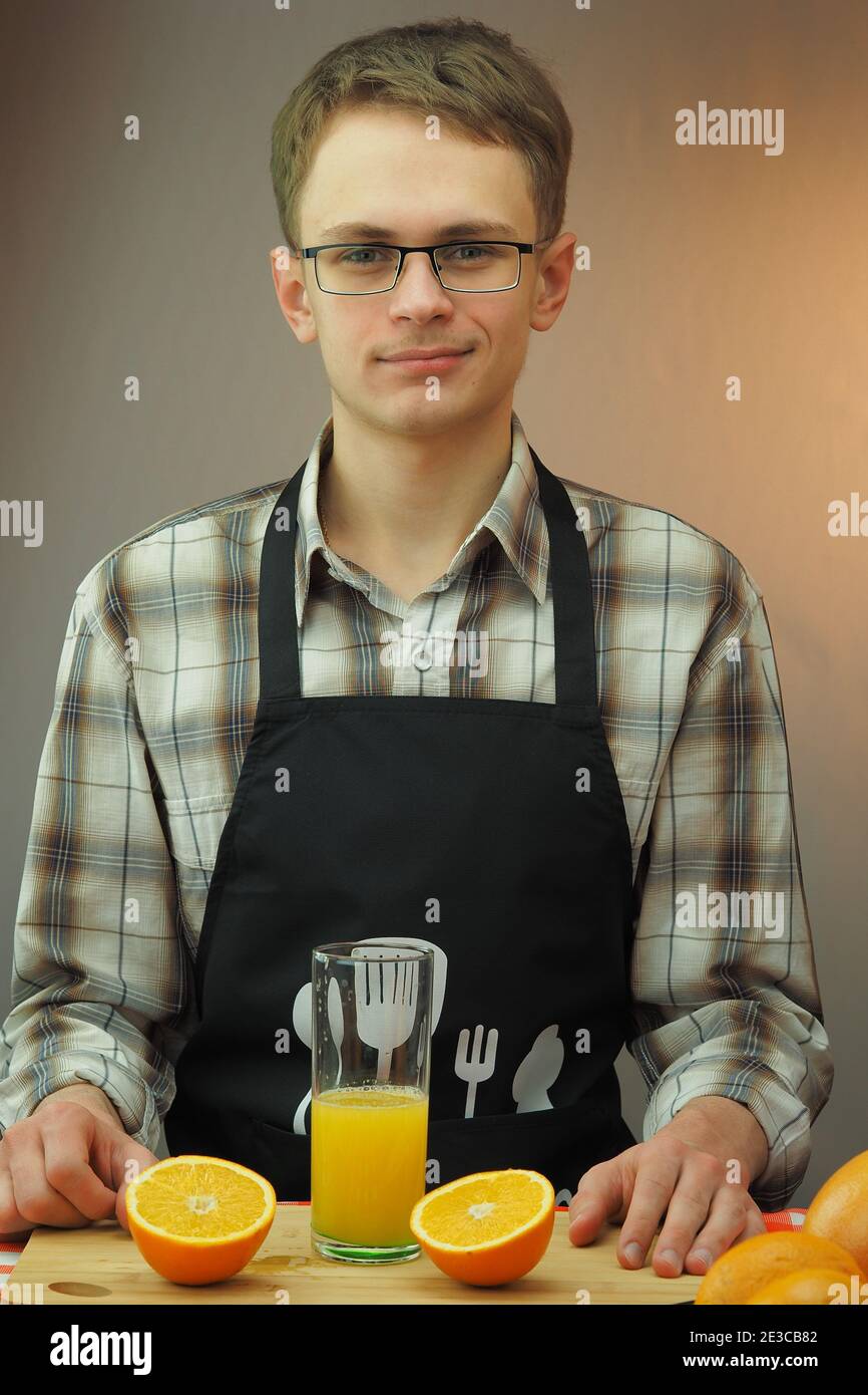 Man squeezed face hi-res stock photography and images - Alamy