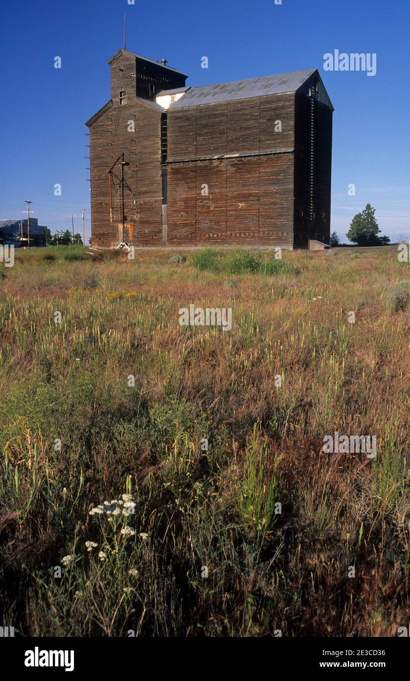 Grain elevator, Journey through Time National Scenic Byway, Kent ...