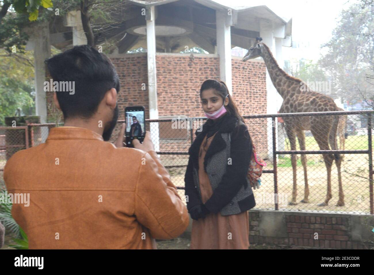 Pakistani visitors arriving at Lahore Zoo to enjoying Sunday holiday ...