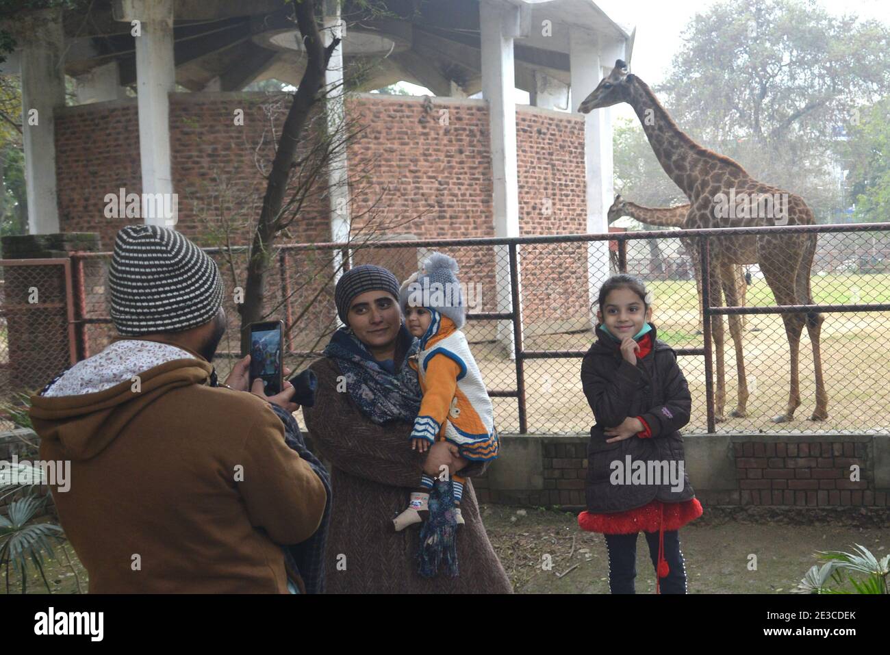 Pakistani visitors arriving at Lahore Zoo to enjoying Sunday holiday ...