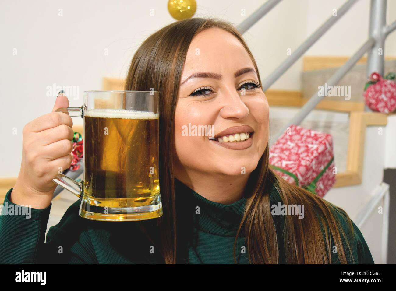 Woman glass mug beer hi-res stock photography and images - Alamy