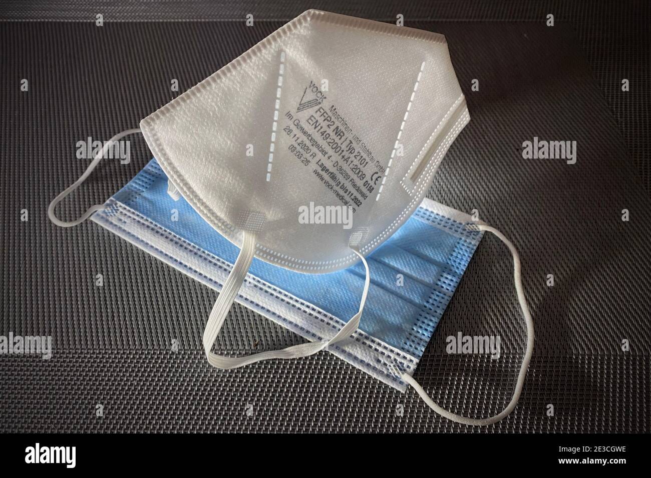 Will the FFP2 mask requirement come nationwide? Theme picture FFP2 mask ...