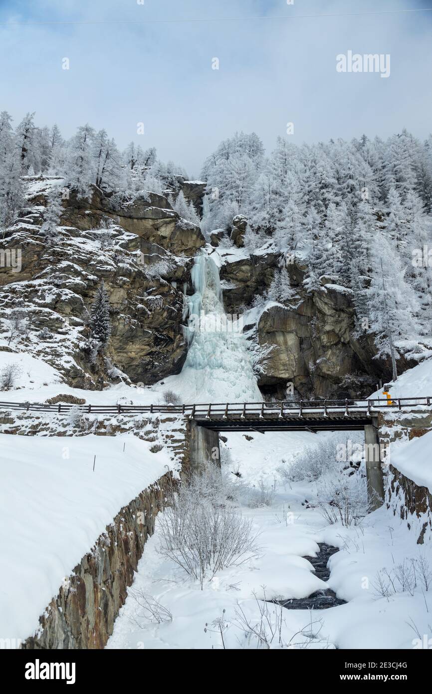 Balen hi-res stock photography and images - Alamy