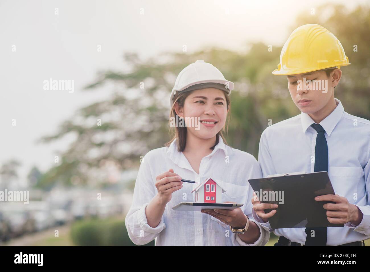 Two construction civil engineers hi-res stock photography and images ...