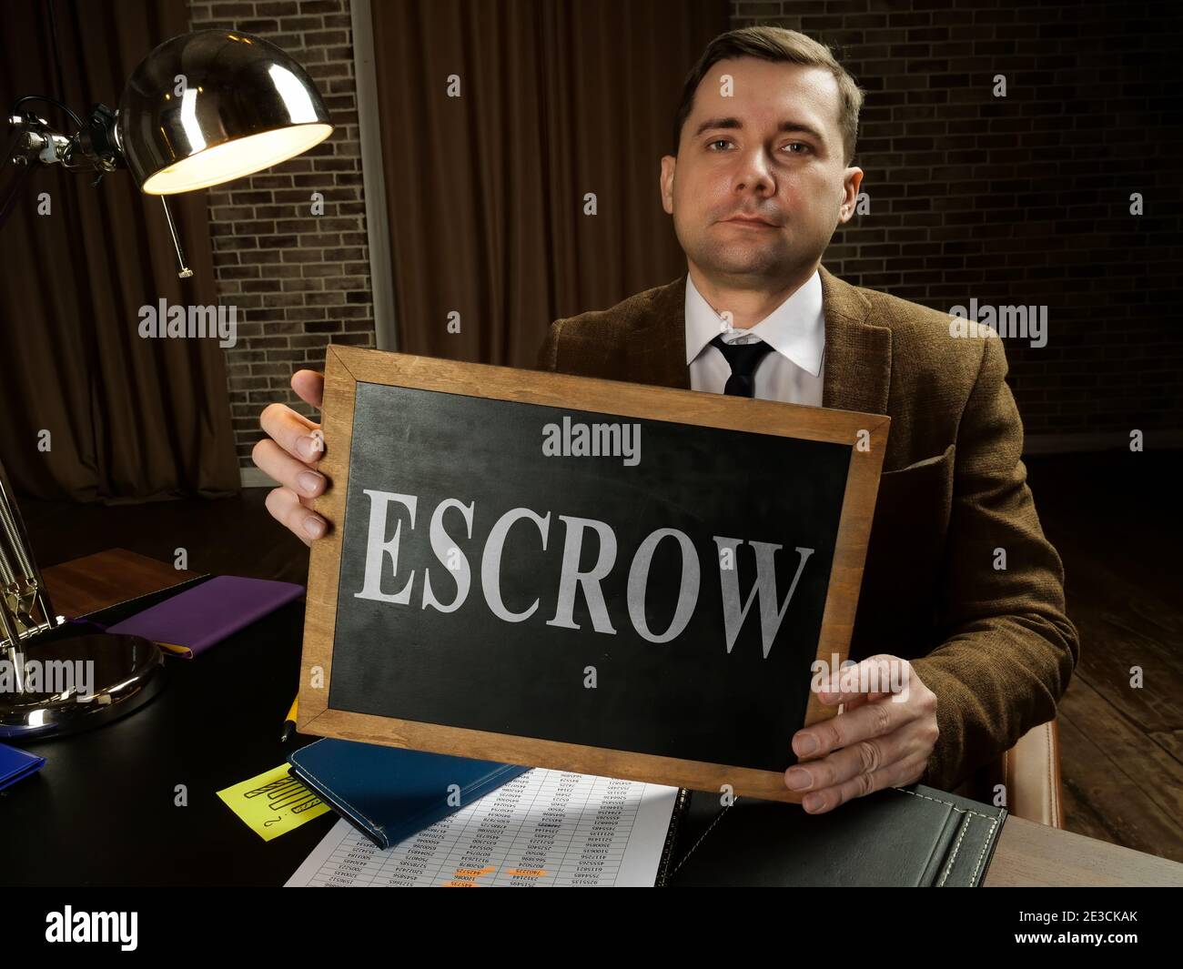 Escrow hi-res stock photography and images - Alamy