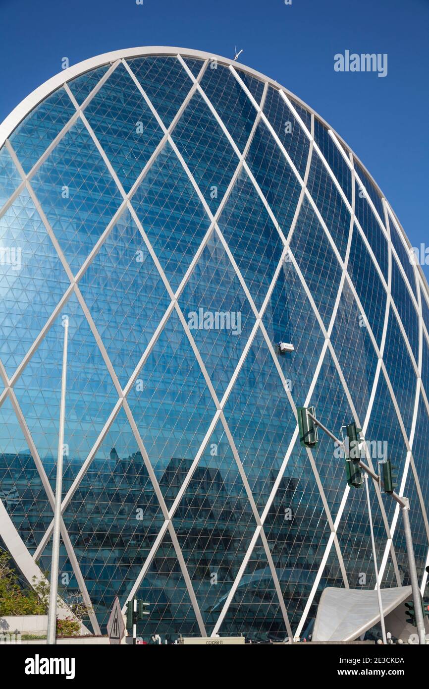 Uae aldar headquarters building hi-res stock photography and images - Alamy
