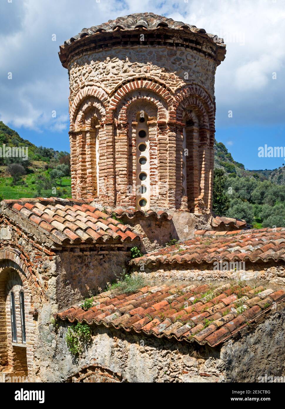Saint nicholas of the roof hi-res stock photography and images - Alamy