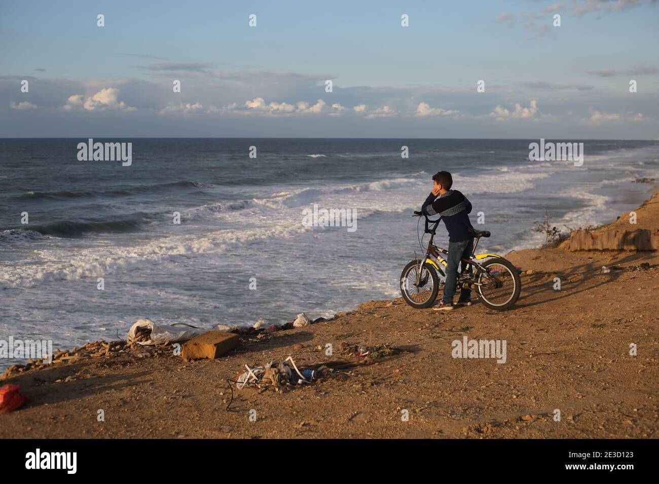 Deir Al-Balah, The Gaza Strip, Palestine. 18th Jan, 2021. At Deir al ...