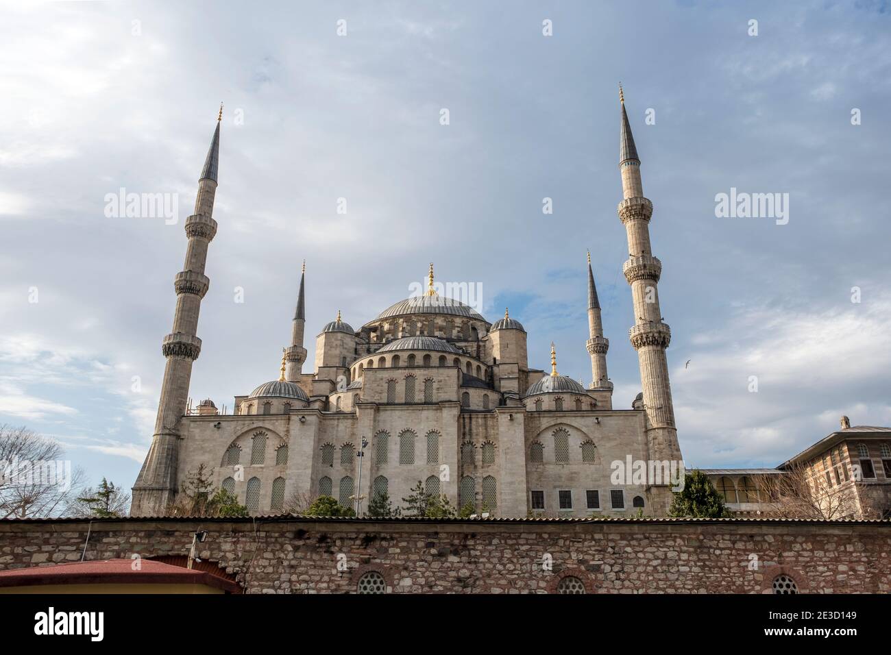 Sultan Ahmed Mosque (Blue mosque) in Istanbul in the cloudy beatiful day, Turkey Stock Photo - Alamy
