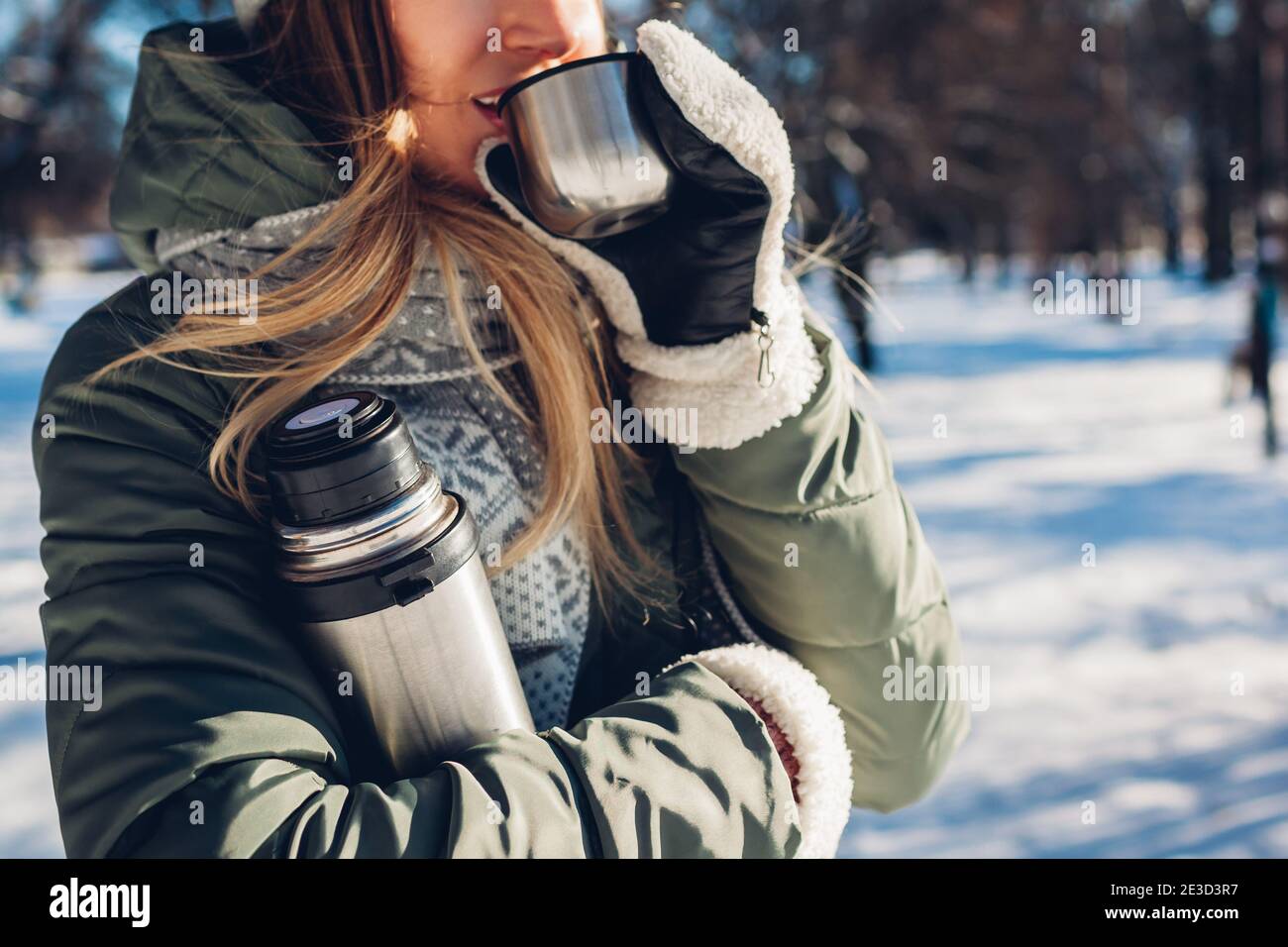 Woman holding drinks flask High Resolution Stock Photography and Images ...