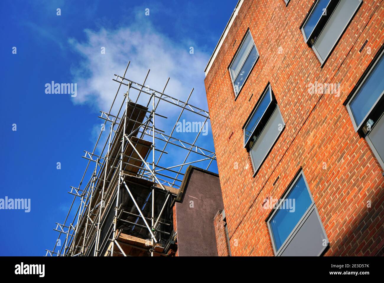 Clasp building hi-res stock photography and images - Alamy