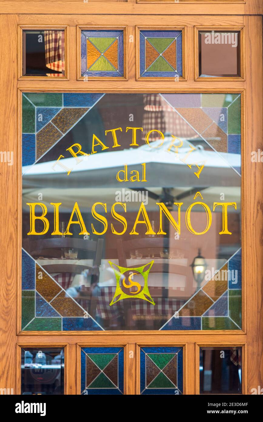 Trattoria dal biassanot hi-res stock photography and images - Alamy