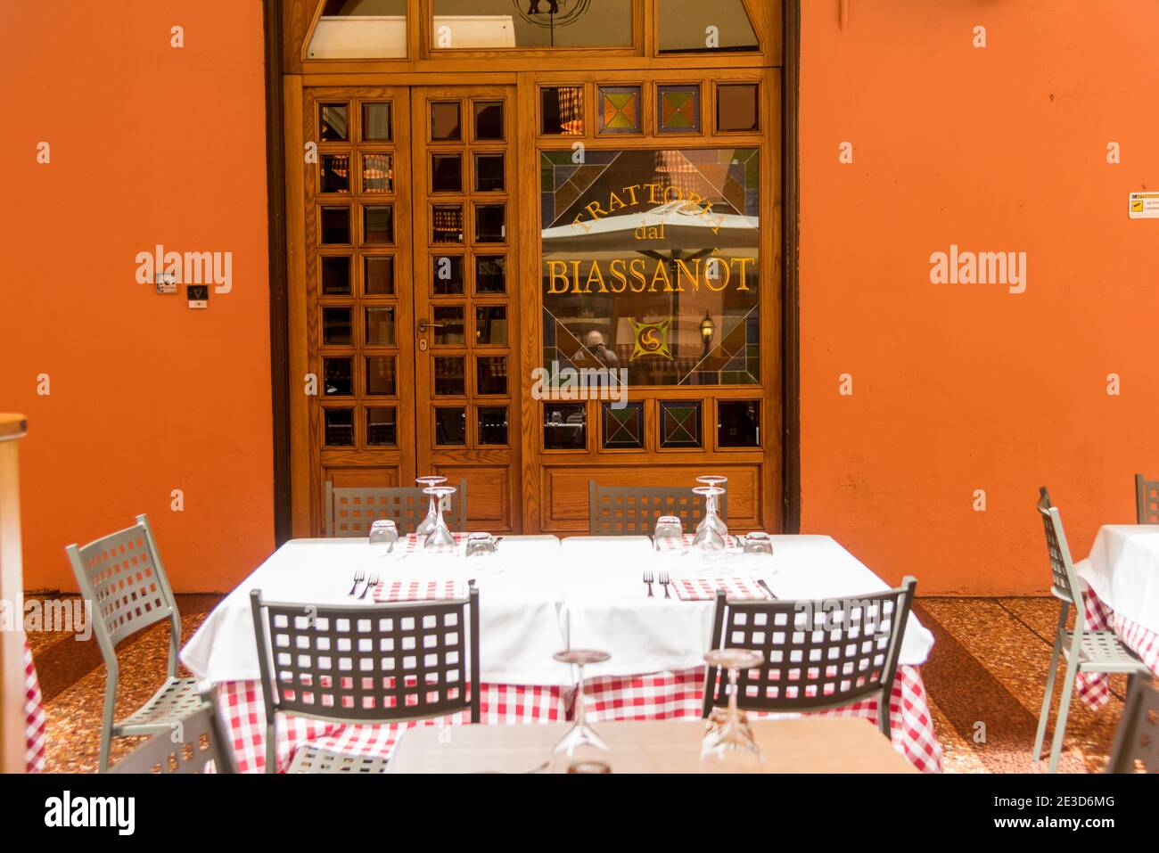 Trattoria dal baissanot hi-res stock photography and images - Alamy