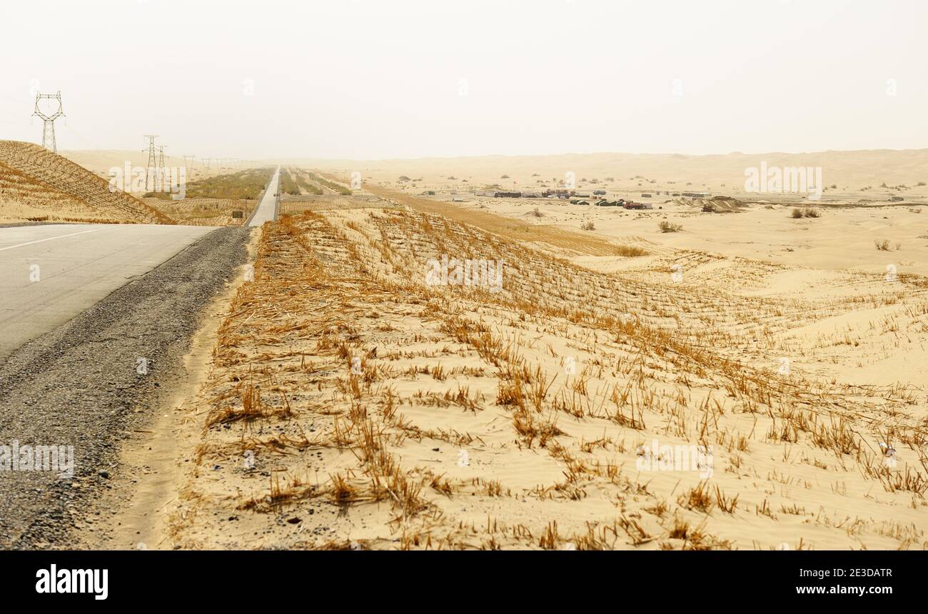 Taklamakan desert in Chinese Xinjiang province Stock Photo - Alamy