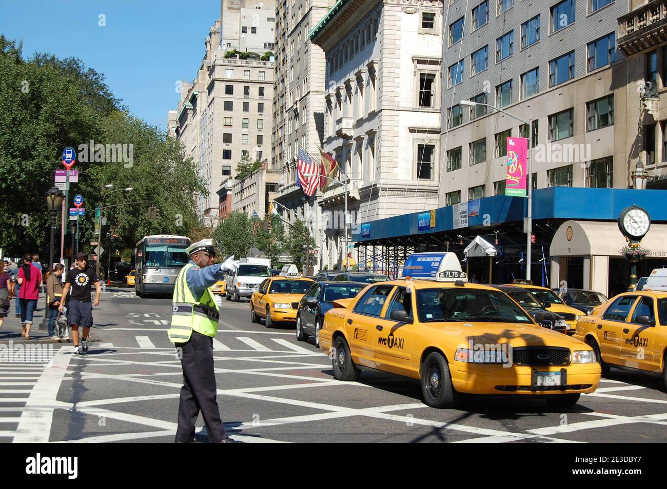 yellow cab New York USA Stock Photo - Alamy
