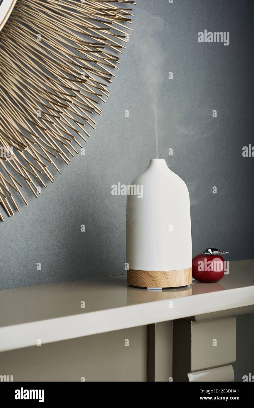 Red ceramic diffuser hi-res stock photography and images - Alamy