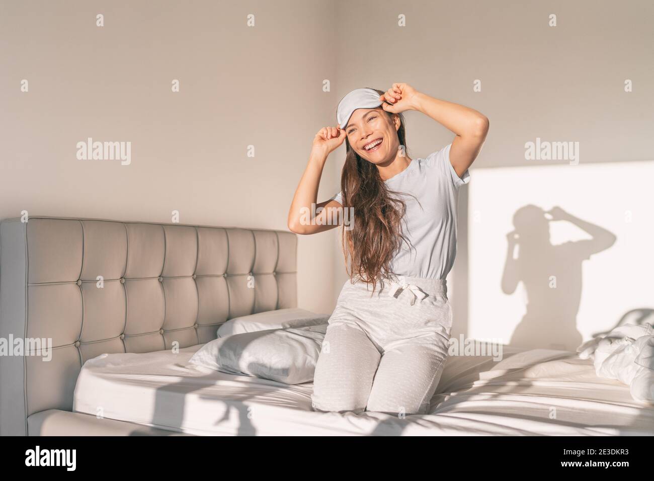 Jumping bed bedroom window hi-res stock photography and images - Alamy