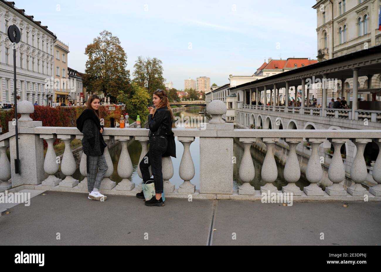 Tourists at the iconic Triple Bridge in Ljubljana Stock Photo - Alamy