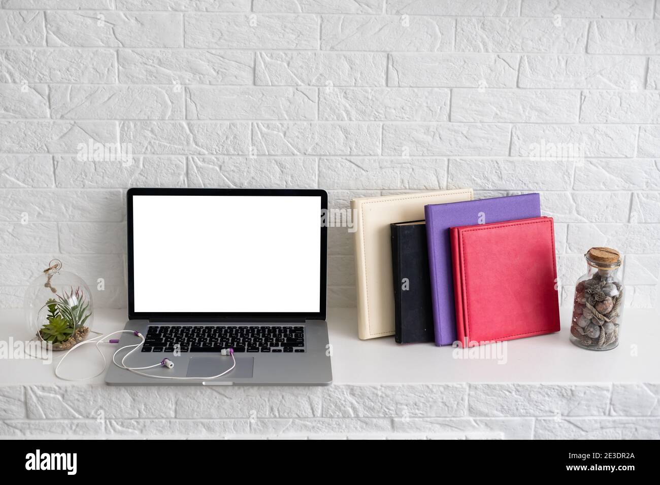 Laptop notebook school set hi-res stock photography and images - Alamy