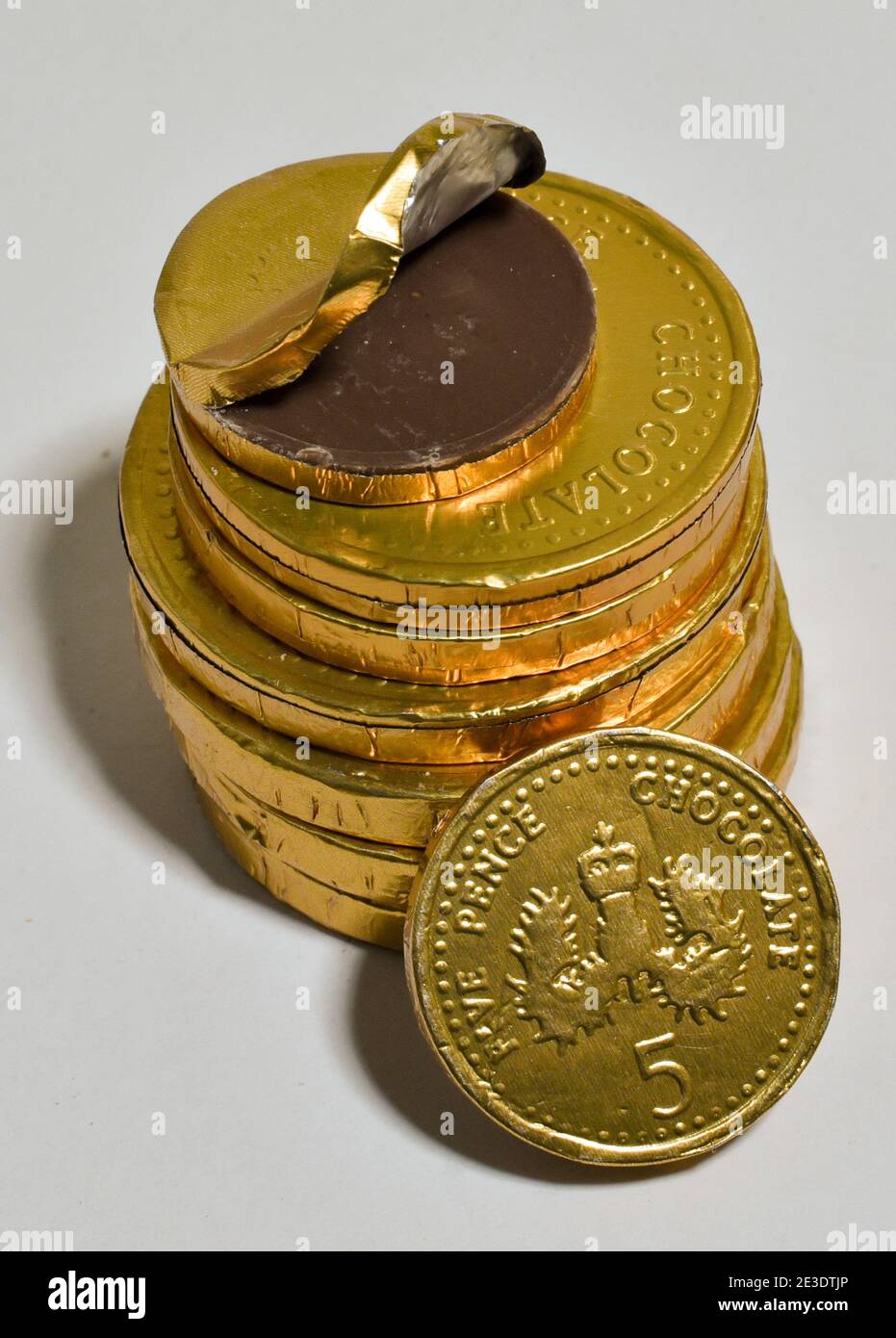 Chocolate bank notes hi-res stock photography and images - Alamy