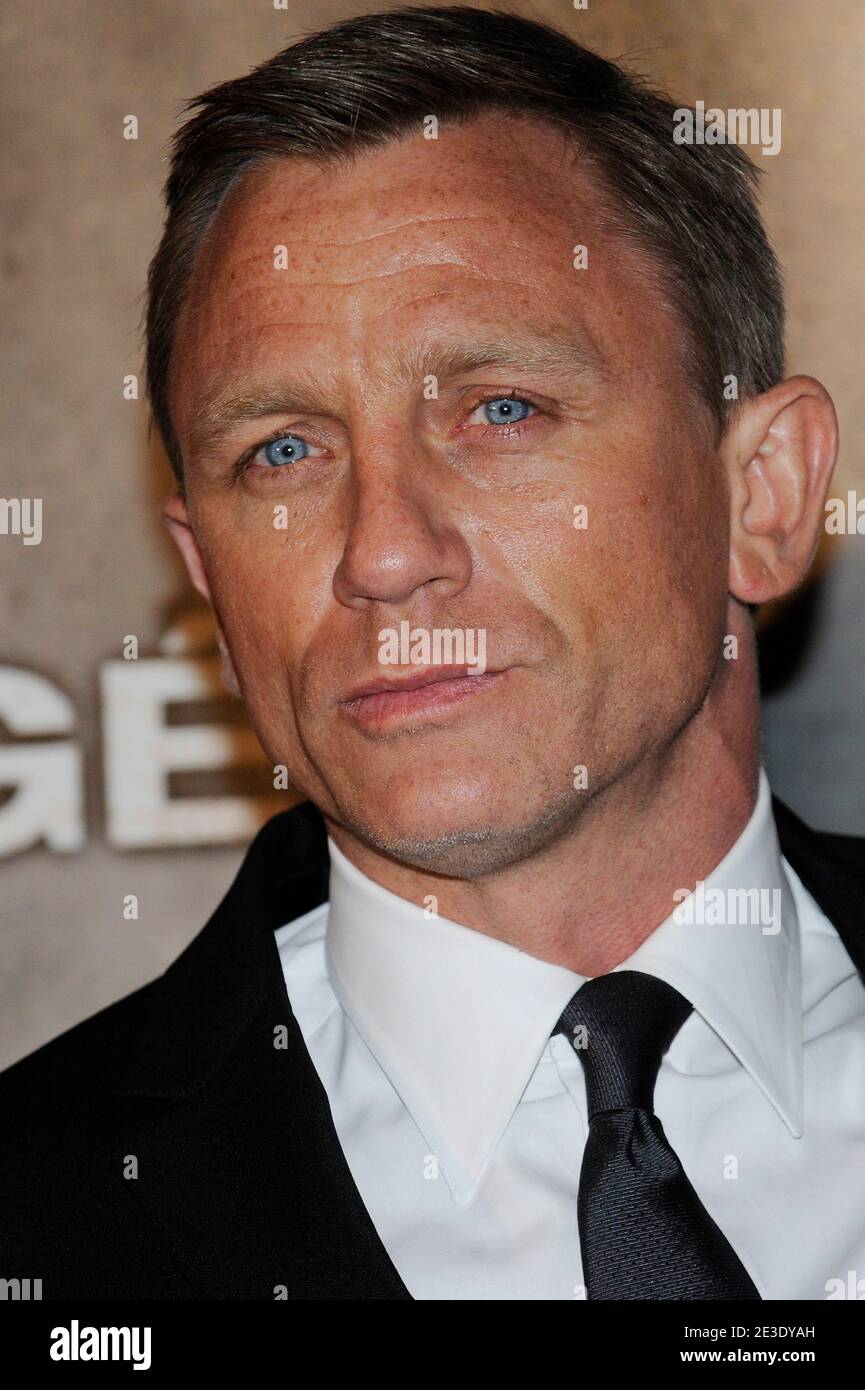Cast member Daniel Craig arriving for the premiere of 'Defiance' at the ...