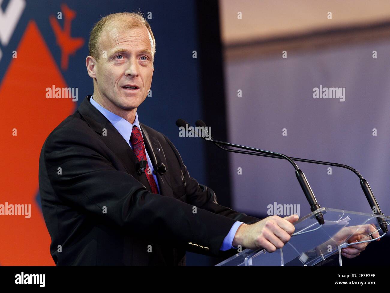 Airbus Germany CEO Tom Enders delivers his speech during the ...